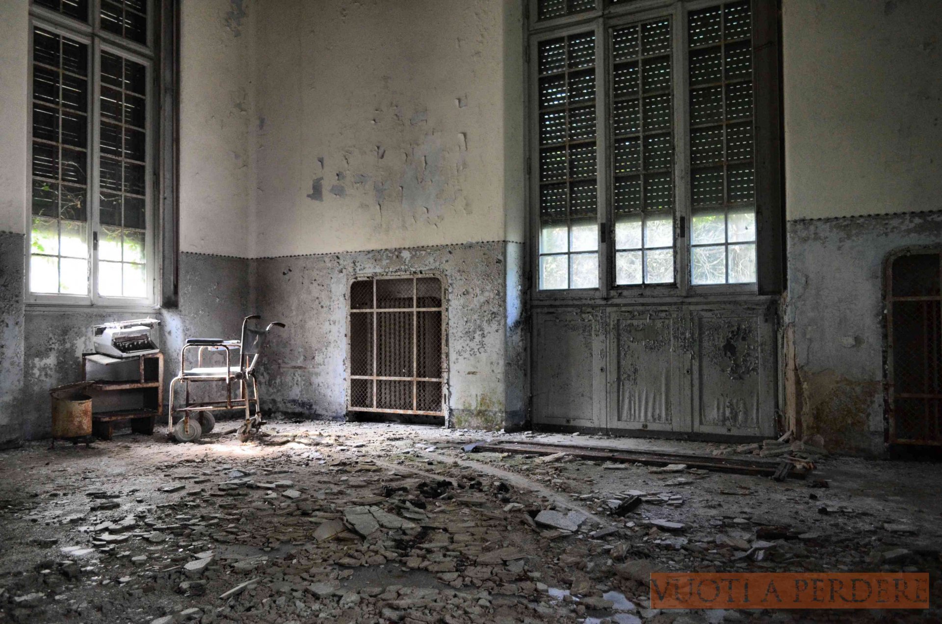 Il mondo 'antico' del manicomio, nelle foto di Riccardo Poma - Prima Biella